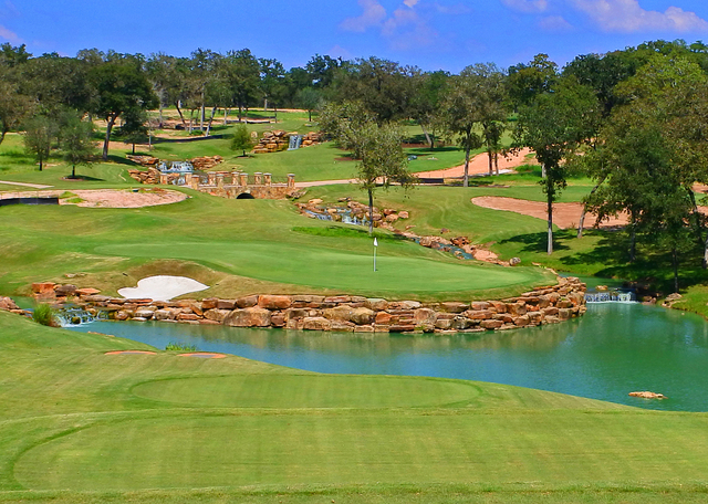 Big Easy Ranch in Texas offers hunting, fishing and a premium, par-3 ...